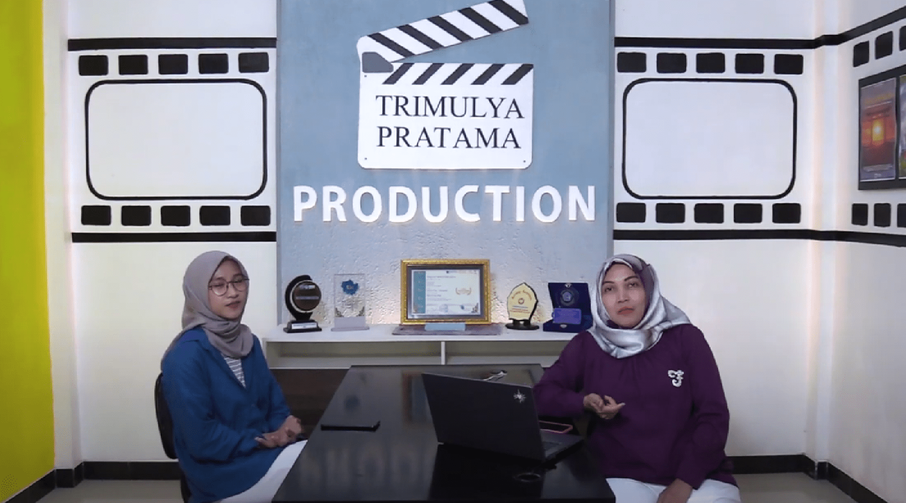 CARA SUKSES JADI TIKTOKER DAN SELEBGRAM ALA MBAK NGAPAK || PODCAST 3 – PKBM TRIMULYA PRATAMA